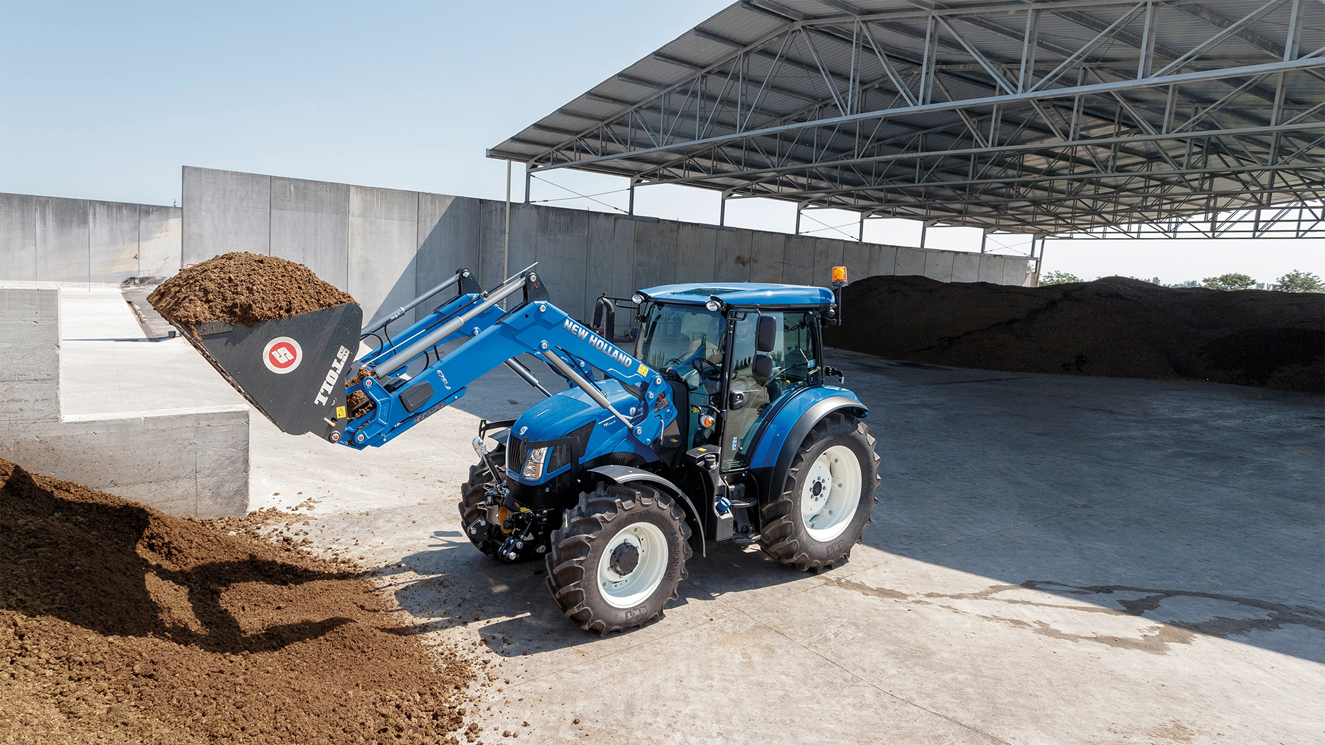 New Holland launches new T5S tractor at SIMA | New Holland UK