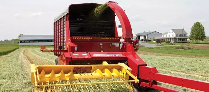 Pull-type Forage Harvester | New Holland ME