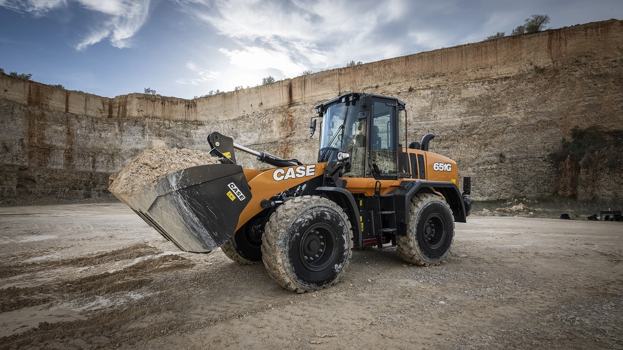 Wheel Loader 651G: Ideal for All Heavy-duty Tasks | CASE EU