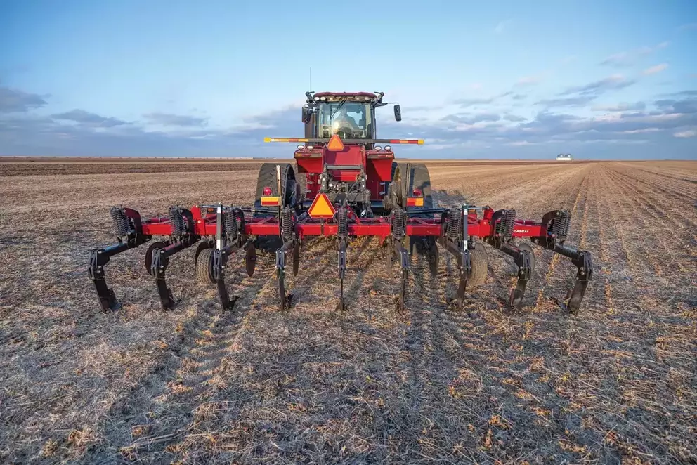 In-Line Rippers Deep Tillage Equipment | Case IH