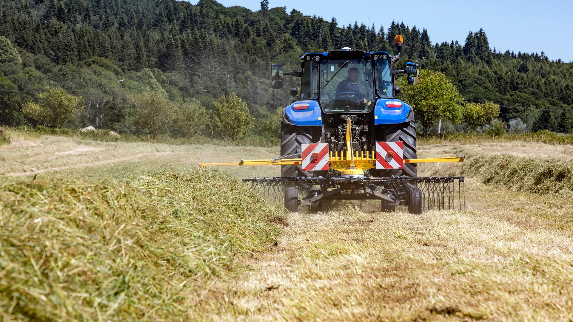 Single Rotor Rake | ProRotor™ | New Holland UK