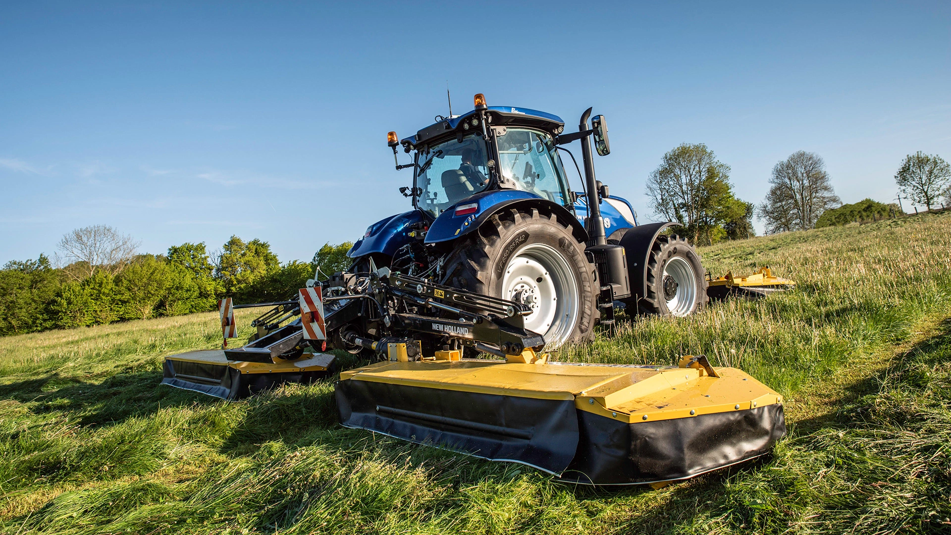 MegaCutter : Faucheuse à Haute Capacité | New Holland FR