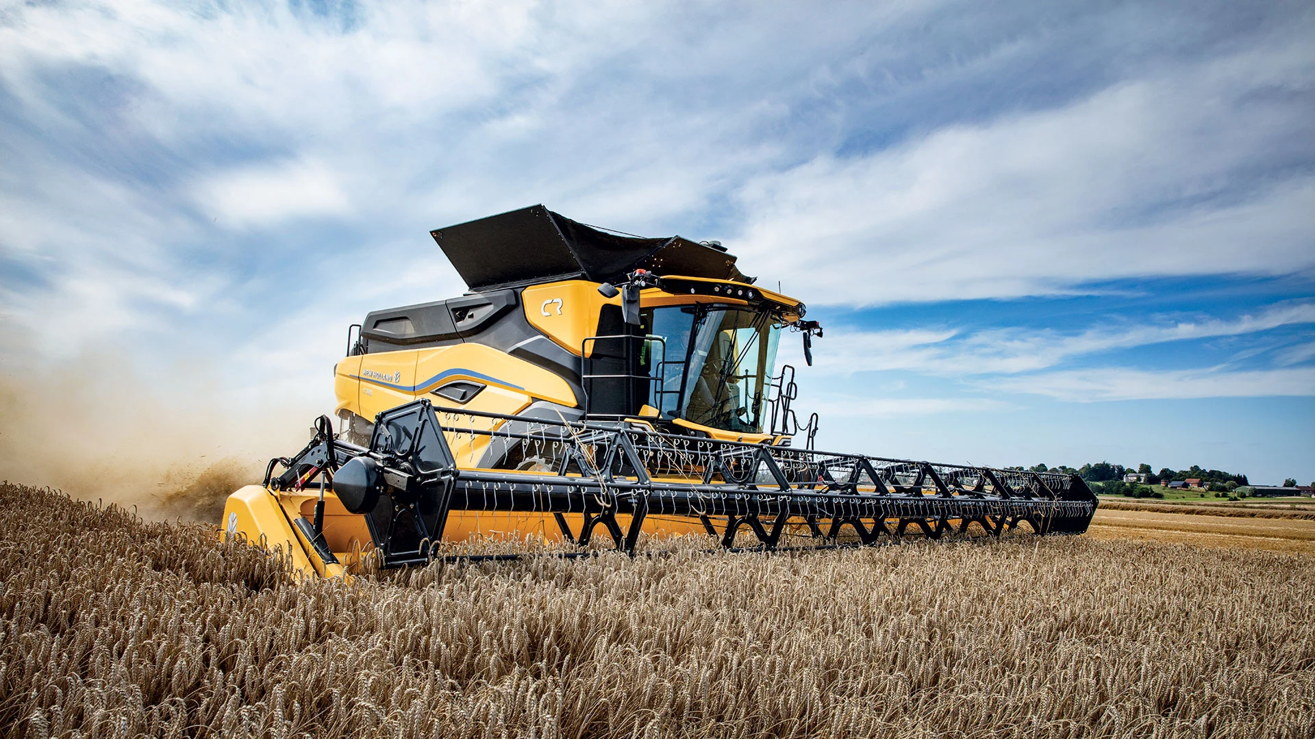 Combine Harvester CR10 & CR11 | New Holland UK