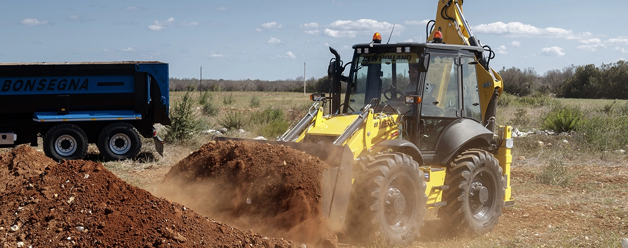 Backhoe Loaders With a Broad Spectrum of Uses | New Holland UK