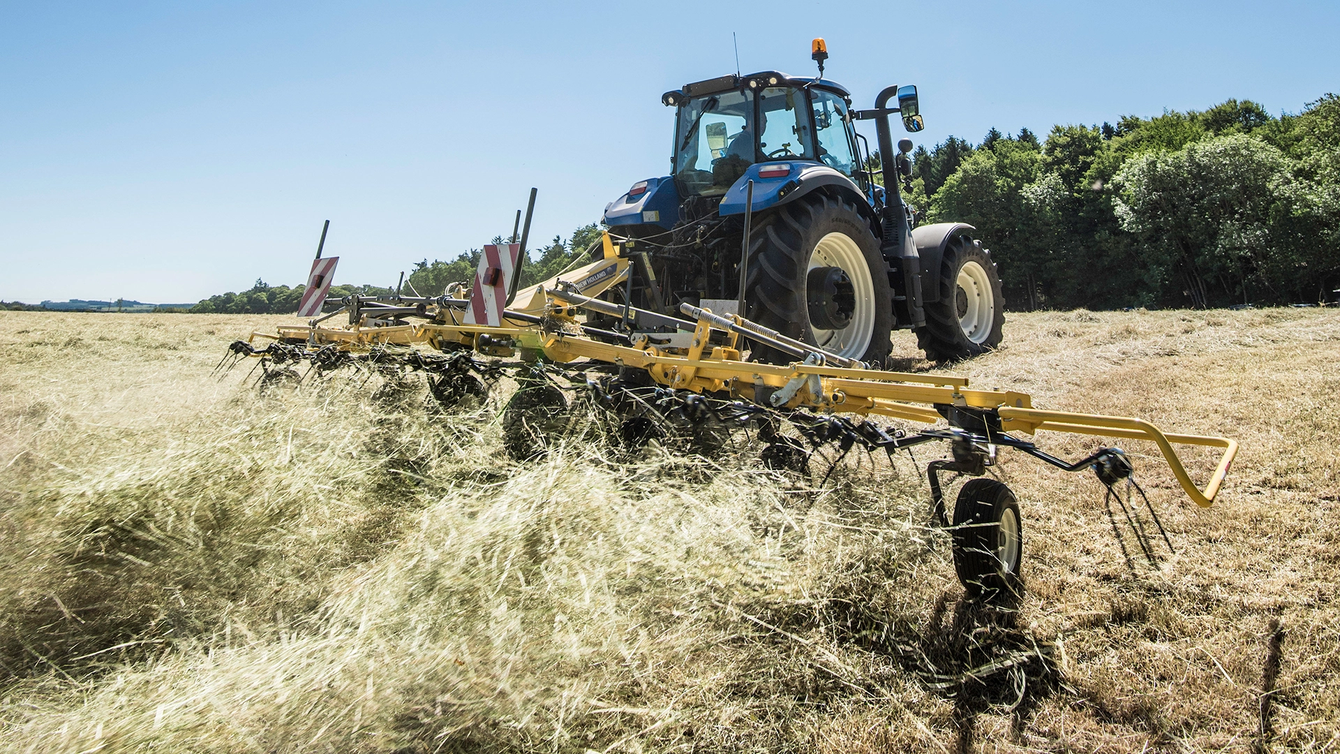 Hay Tedders | New Holland UK