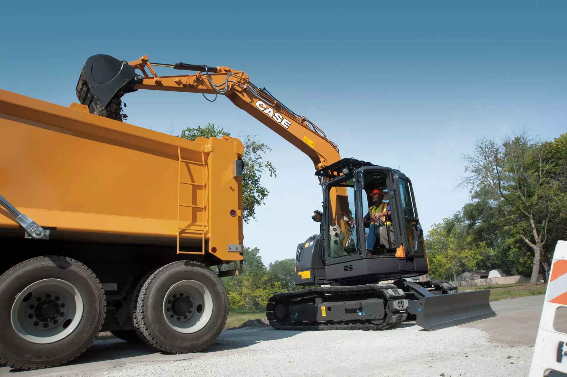 CASE Midi Excavators | CASE