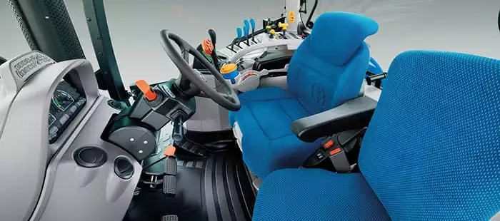 Tractor T6 Methane Power Dynamic Command | New Holland NL