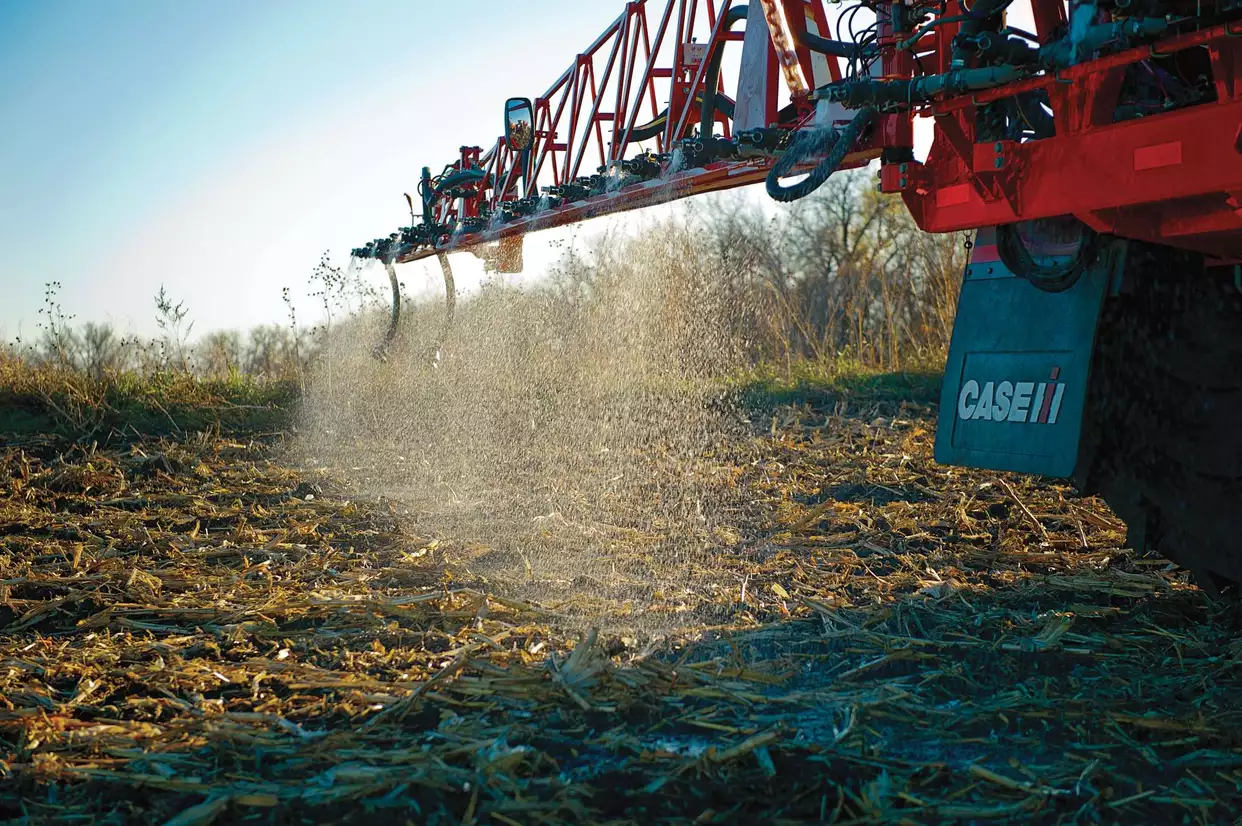 Titan Series Floaters | Fertilizer Sprayer | Case IH