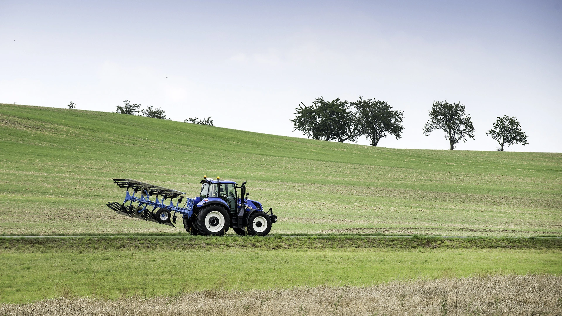 Tractors T5.S Electro Command | New Holland ZA