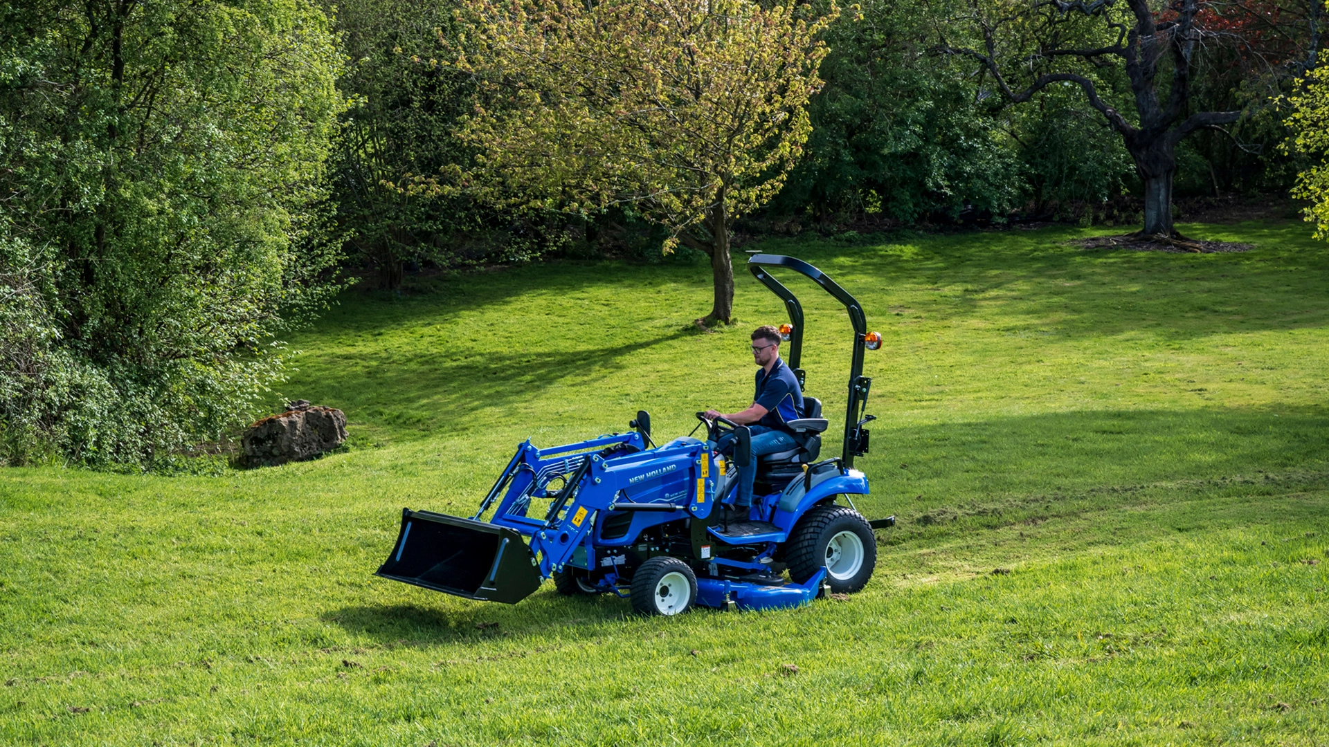 Boomer | Compact Tractors | 25Hp - 55Hp | New Holland UK