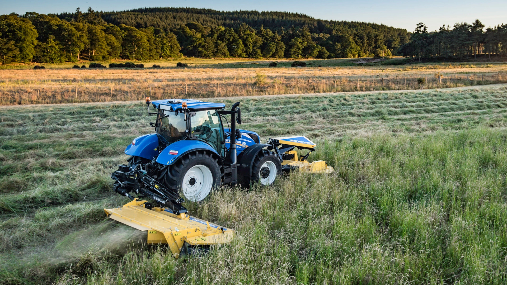 Top-Quality Rear Mounted Mowers | New Holland UK