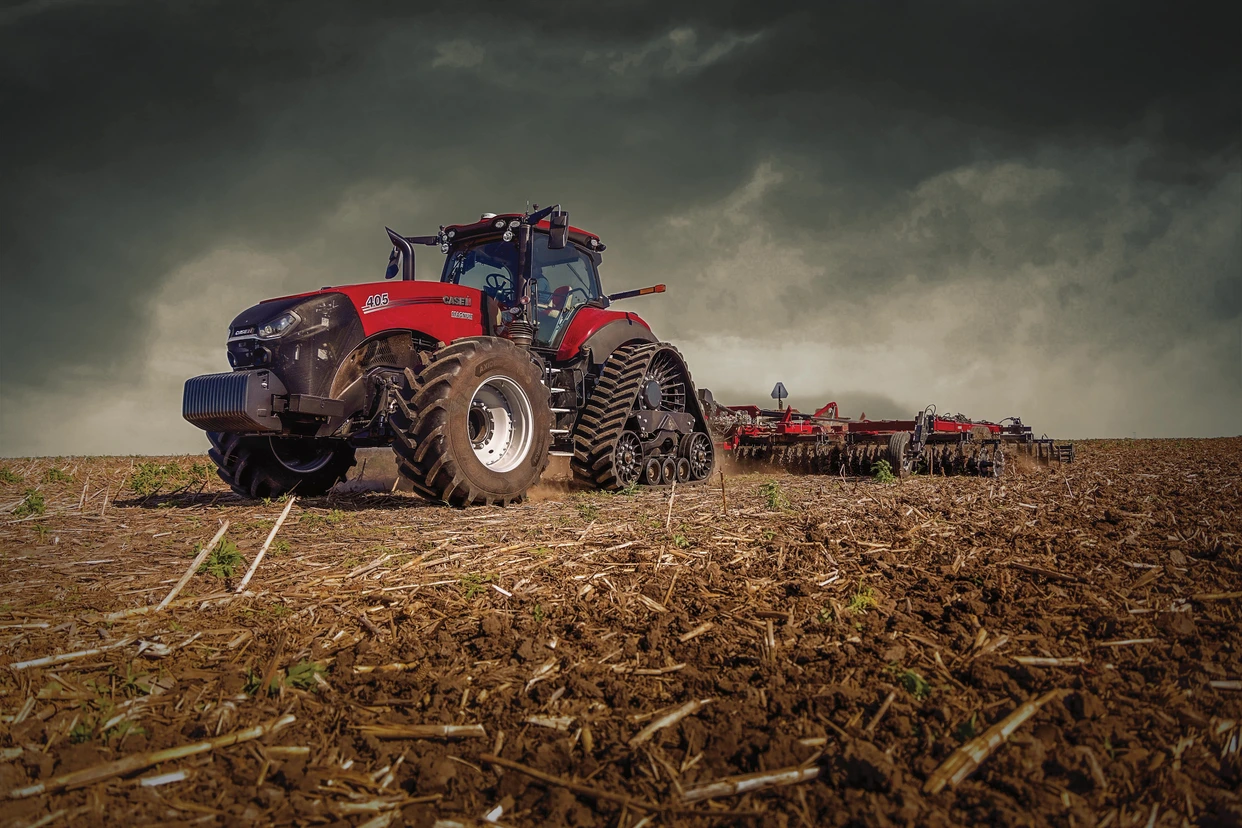 Magnum 405 HP Wheeled & Rowtrac Tractor | Case IH