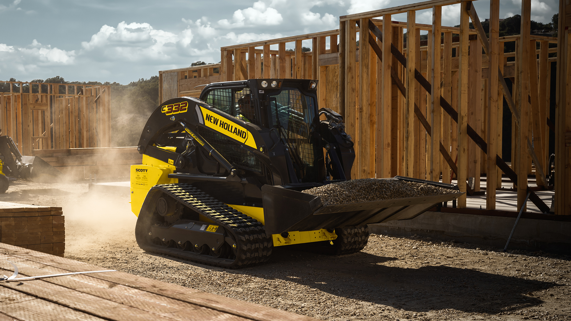Compact Track Loaders | New Holland SEA