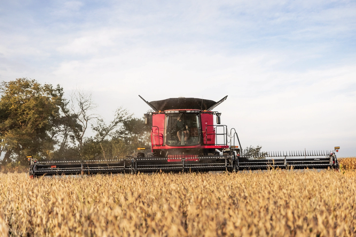 Axial-Flow 260 Series Combines | Case IH