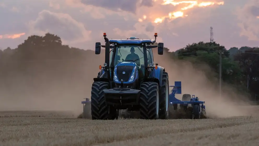 T7 Series - Big Tractors | New Holland