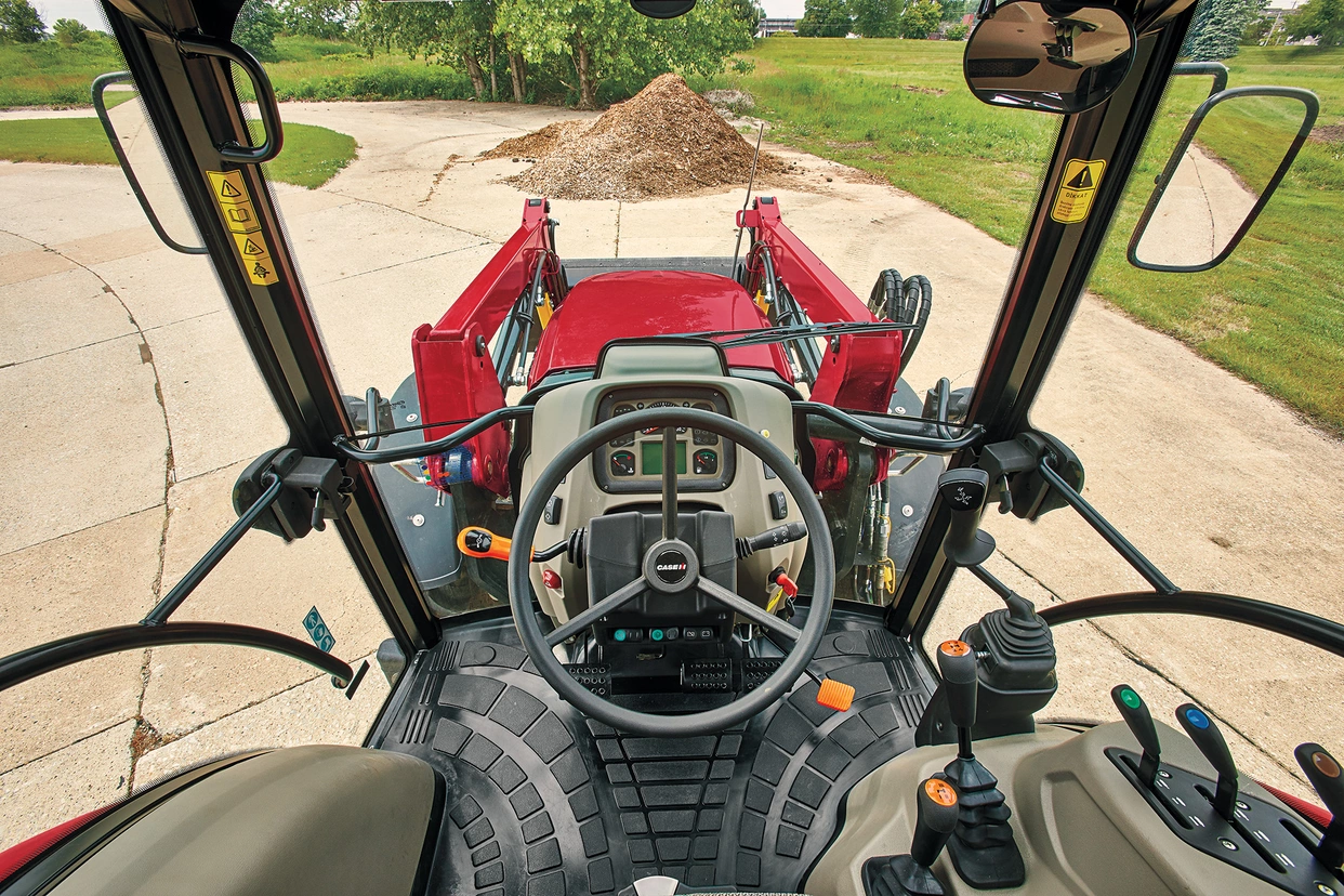 Farmall Small Utility A Series | Case IH