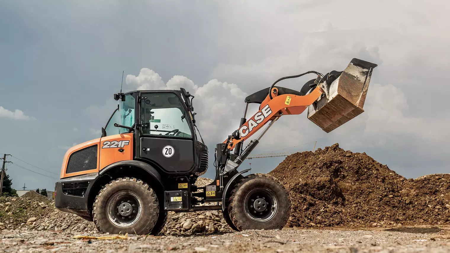 F-Series Compact Wheel Loaders | CASE EU
