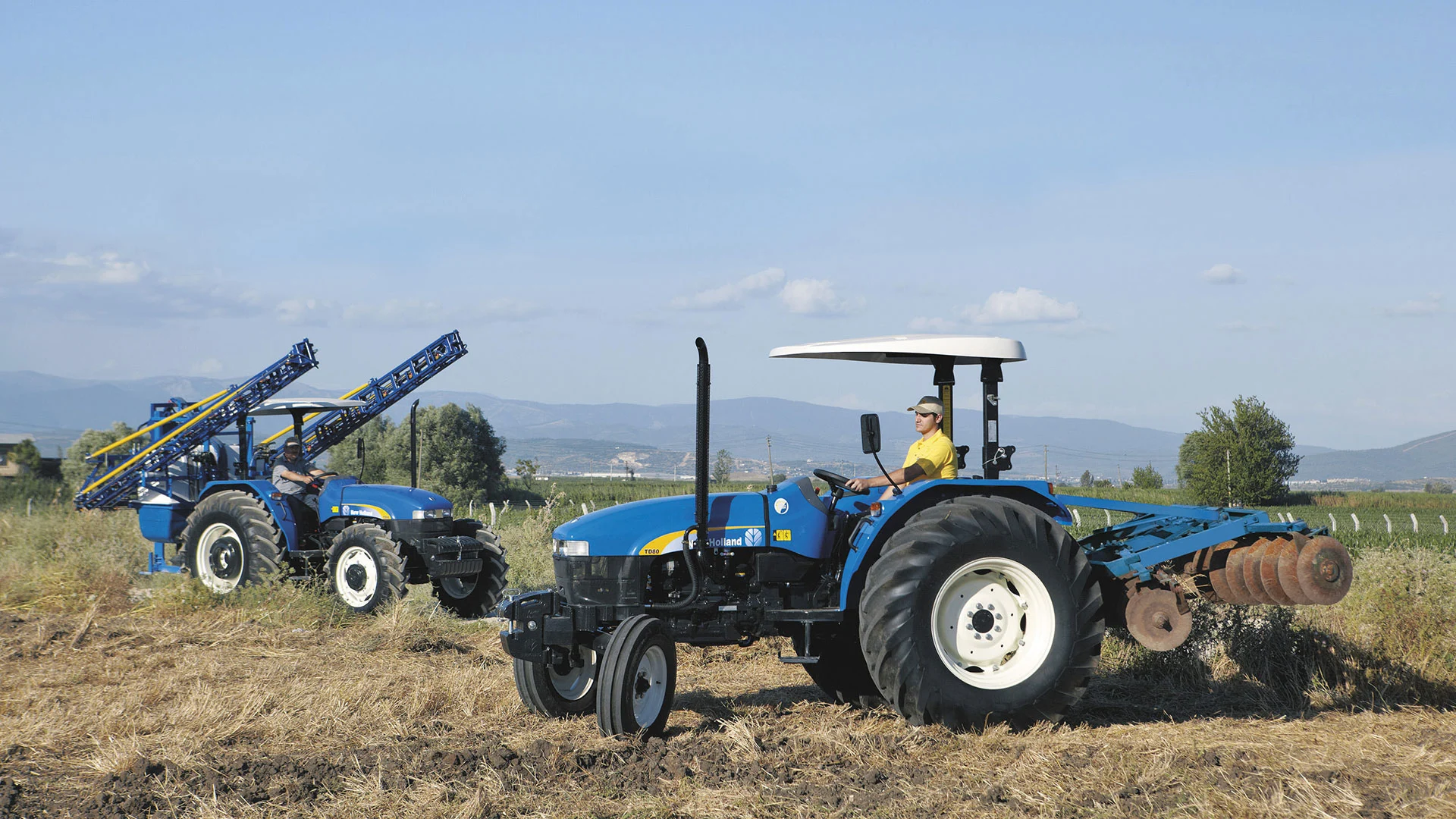 Agricultural Tractors TD Straddle | New Holland ZA