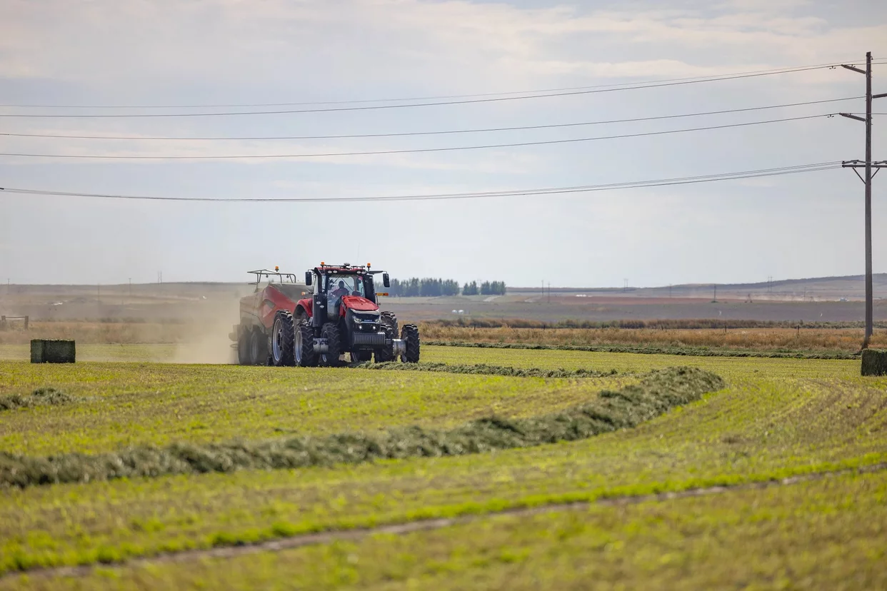 Large Square Balers | Hay and Foraging Equipment | Case IH