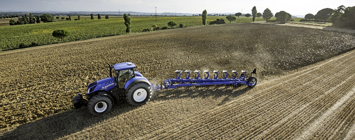Tractor Ploughs | Semi-Mounted Reversible | New Holland UK