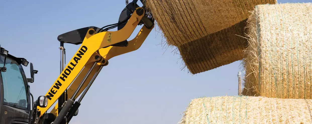 W50C Tool Carrier Compact Wheel Loader | New Holland