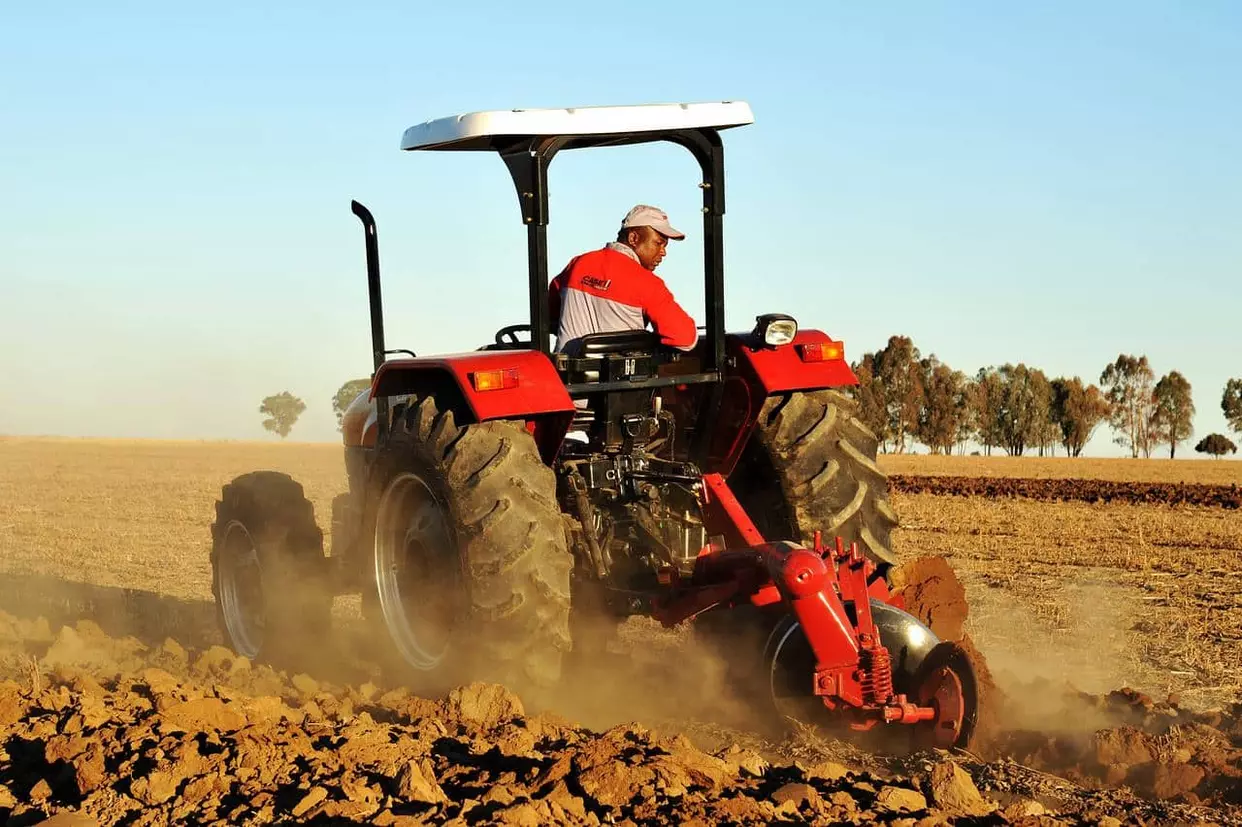 JXT Compact Series | Tractors | Case IH South Africa | Case IH