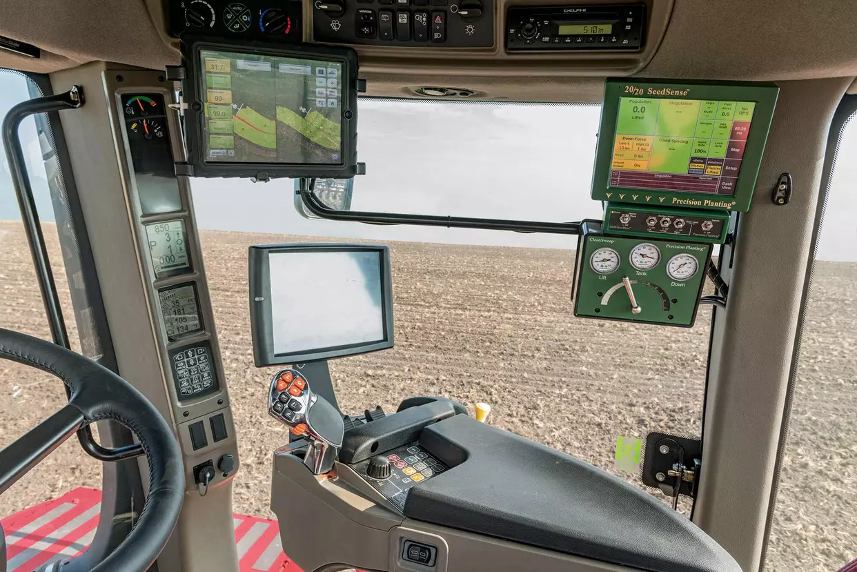 2000 Series Early Riser Planters | Planting and seeding | Case IH South ...