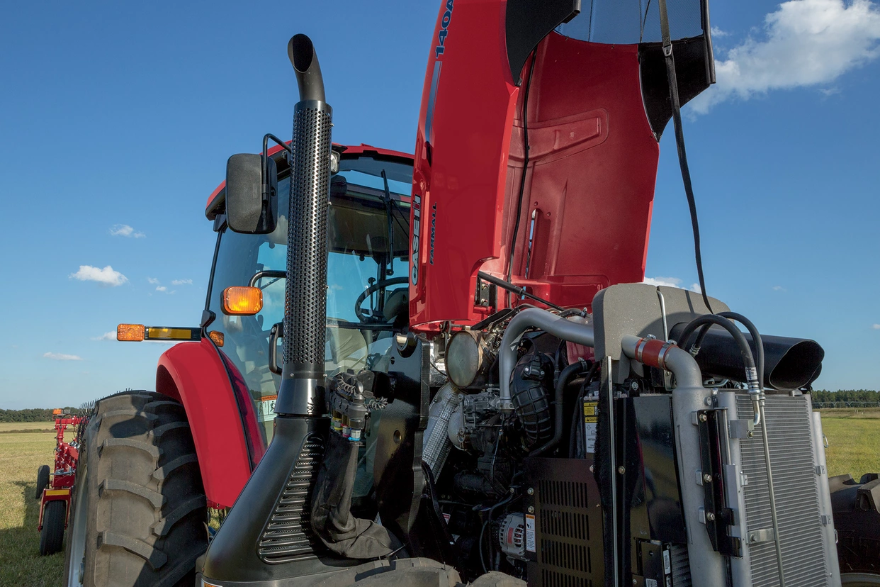 110 HP - 140 HP Tractors: Farmall 100A Series | Case IH