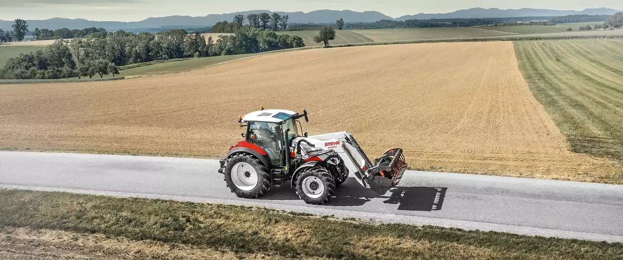 U Series | Front Loader | Agriculture | STEYR Traktoren | Steyr
