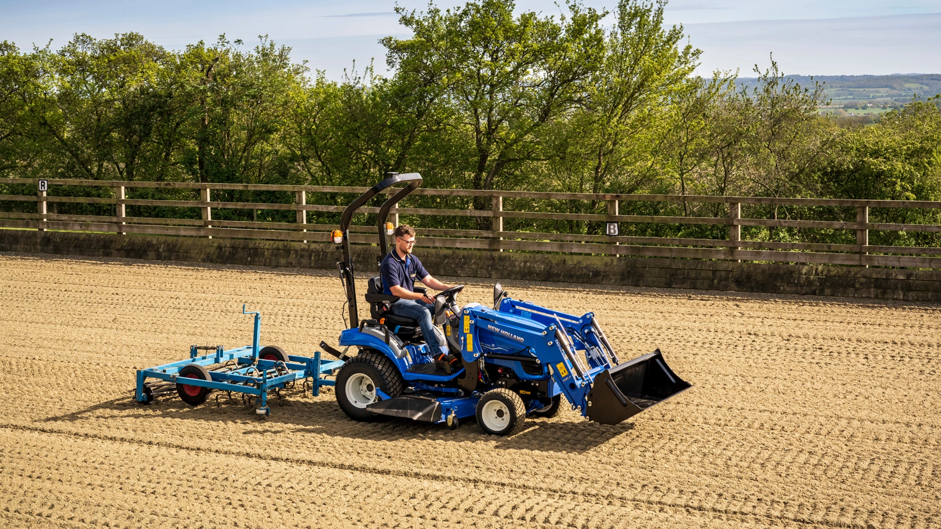 Boomer | Compact Tractors | 25Hp - 55Hp | New Holland UK