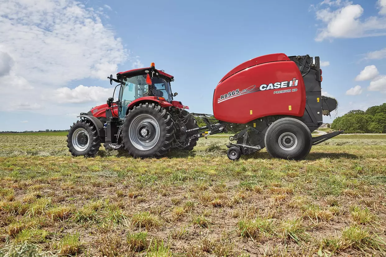 Round Balers | Hay and Foraging Equipment | Case IH