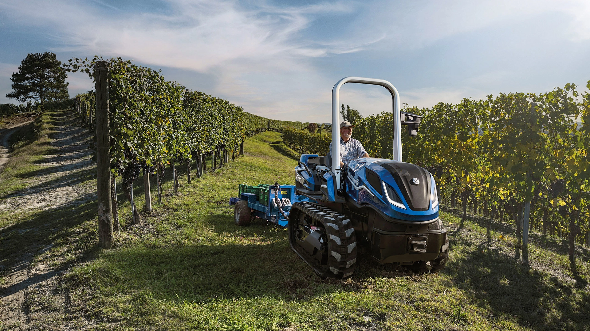 New Holland wins with Straddle Tractor Concept and with FPT Industrial ...