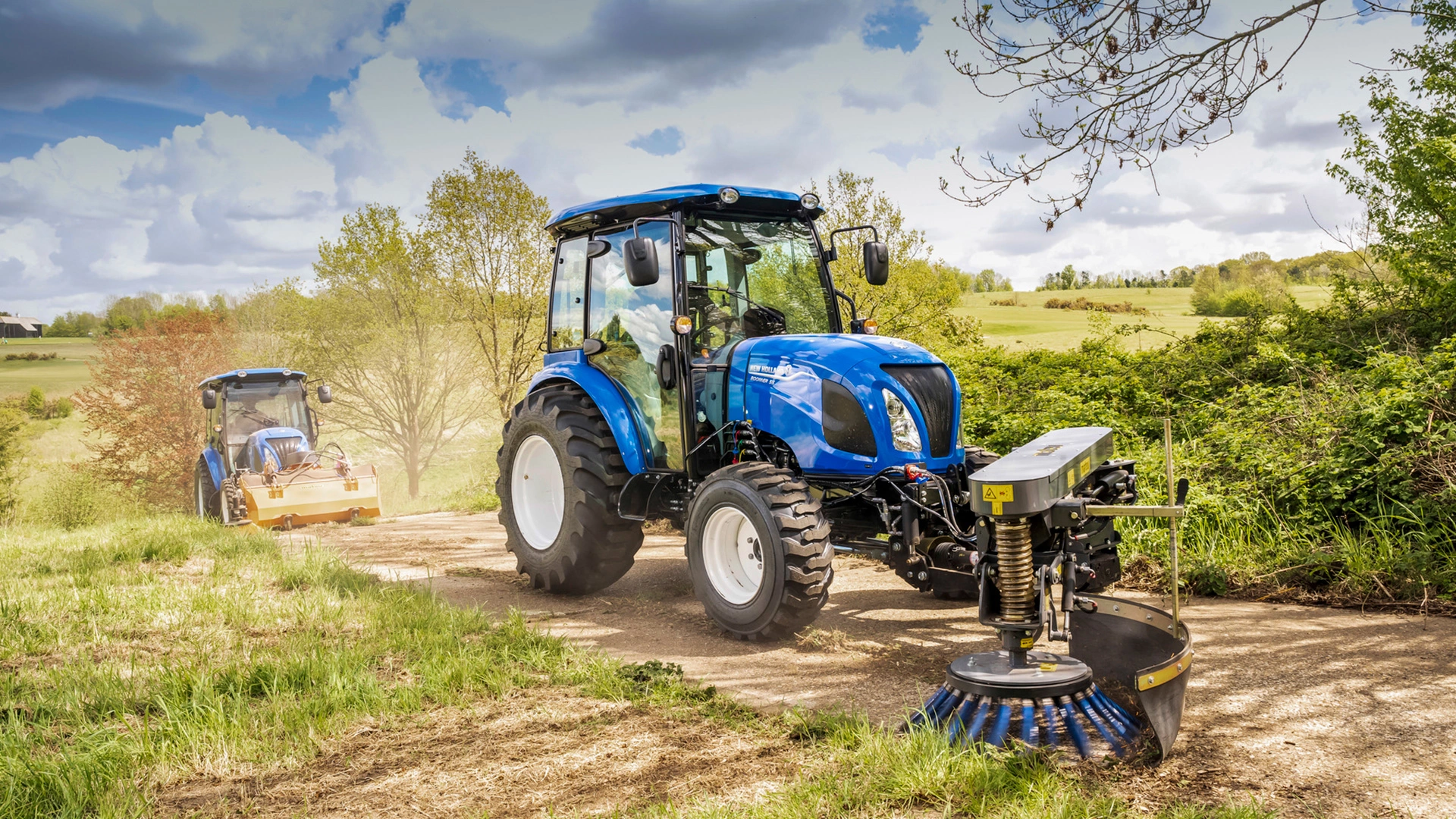 Boomer | Compact Tractors | 25Hp - 55Hp | New Holland UK
