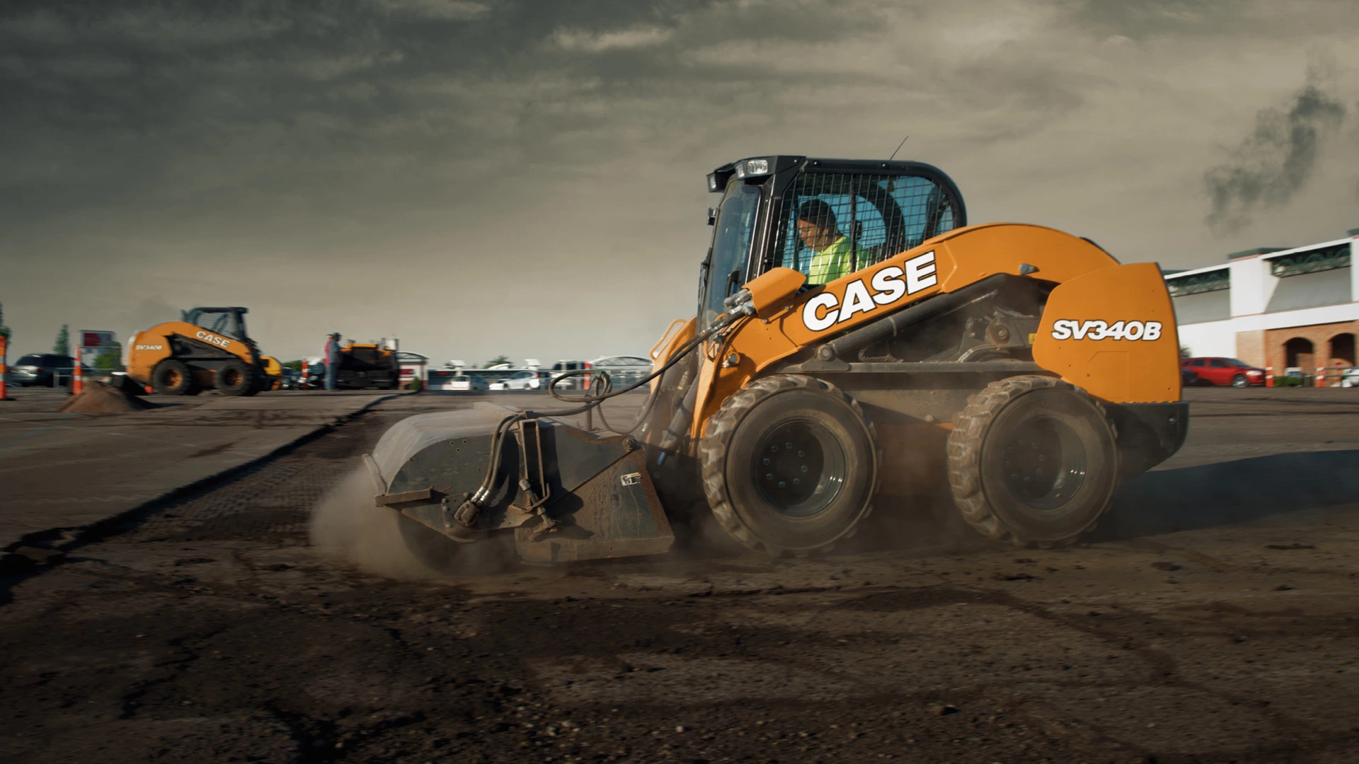 B-Series Compact Track Loaders | Skid Steers & Track Loaders | Case IH