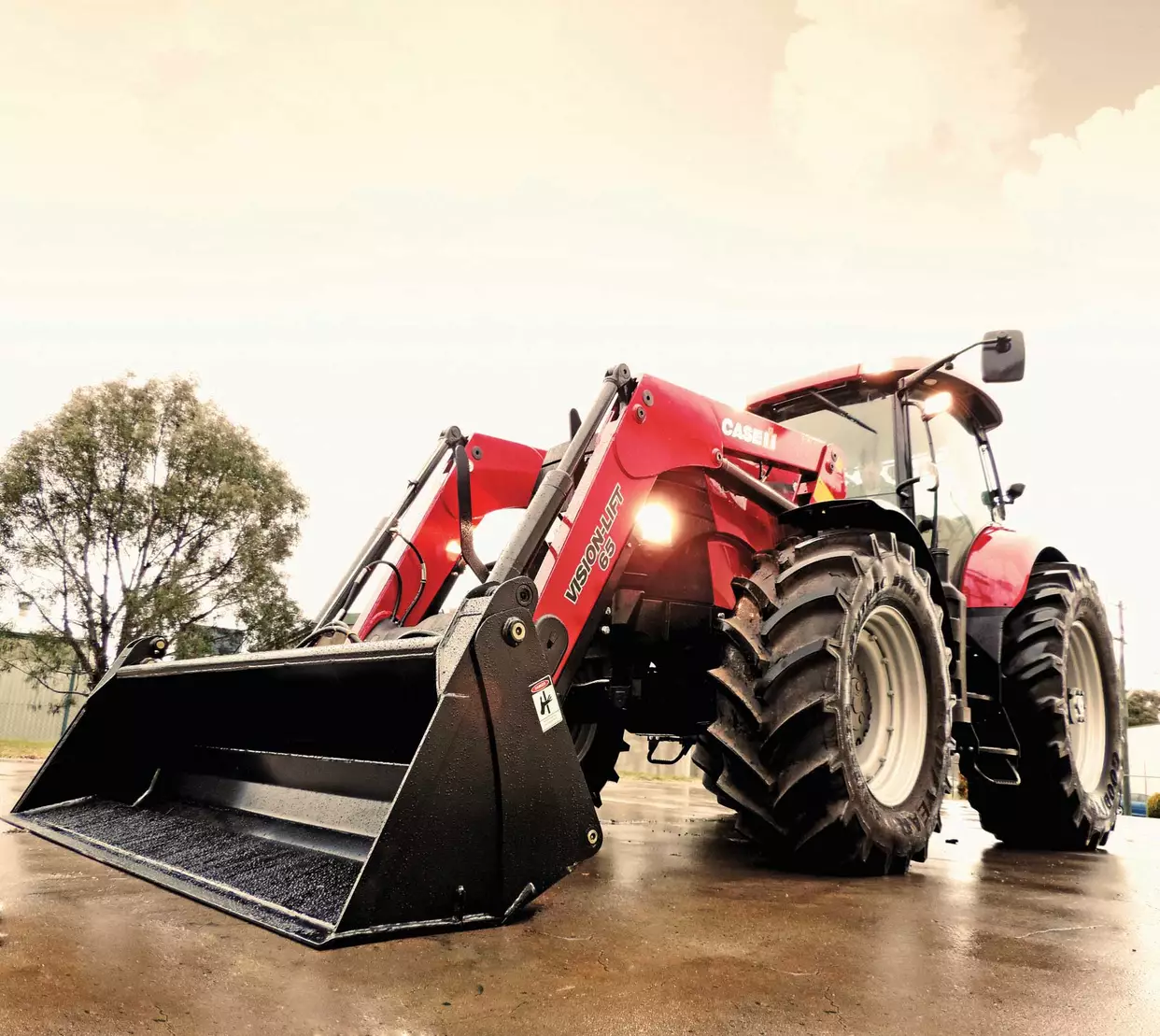 Loaders and Attachments | Case IH